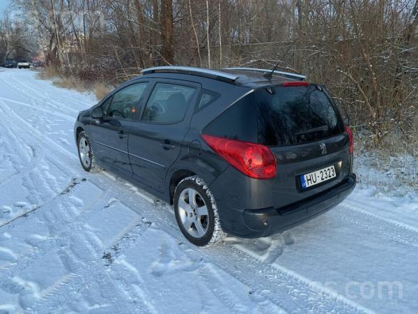 Grey Peugeot 207 2010 in Riga, with an engine capacity of 1.60 L and mileage of 262 thousand km for 2200 €, photo 7 on AUTOMOTO.COM.LV