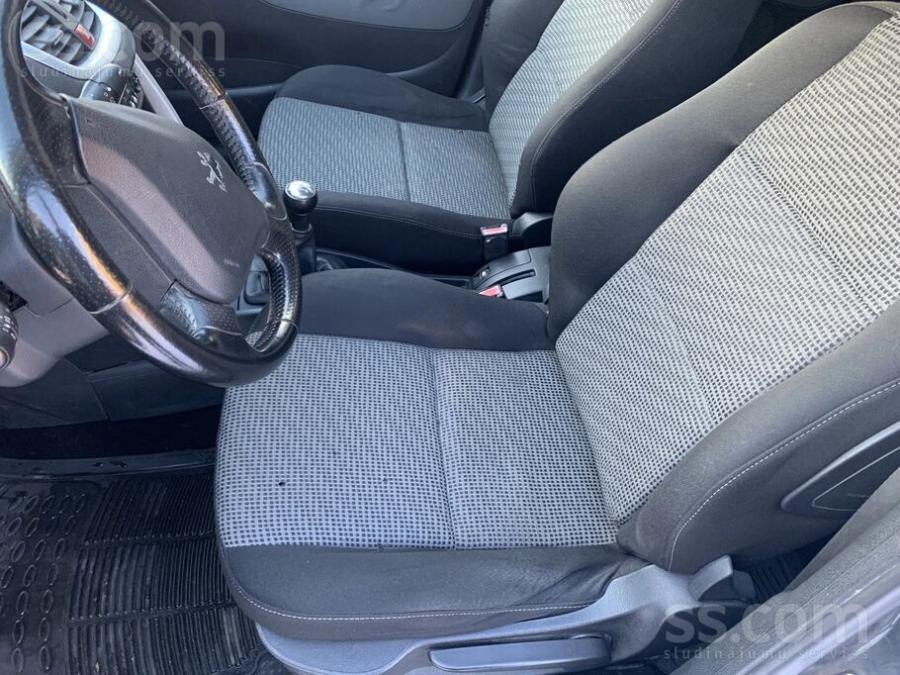 Pelēks Peugeot 207 2010 Rīga, ar dzinēja tilpumu 1.60 L un nobraukumu 262 tūkst. km par 2100 €, foto 10 vietnē AUTOMOTO.COM.LV