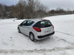 Pelēks Peugeot 207 2011 Kauņa, ar dzinēja tilpumu 1.60 L un nobraukumu 290 tūkst. km par 1750 €, foto 4 vietnē AUTOMOTO.COM.LV