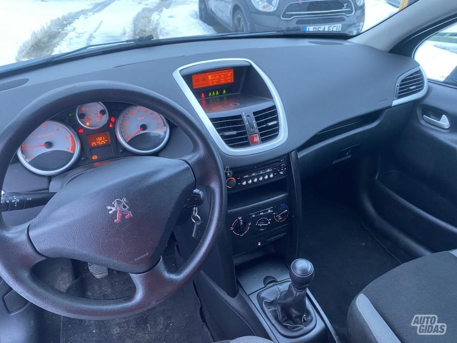 Peugeot 207 2007 Klaipėda, ar dzinēja tilpumu 1.60 L un nobraukumu 258 tūkst. km par 950 €, foto 5 vietnē AUTOMOTO.COM.LV