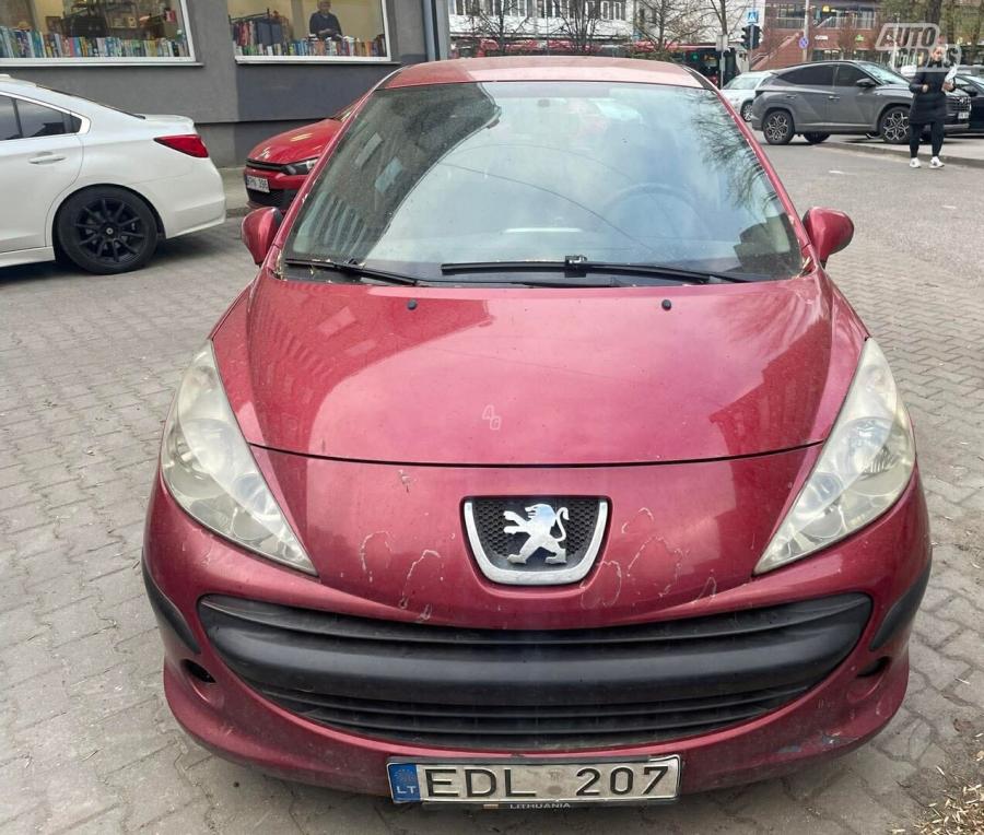 Peugeot 207 2007 in Vilnius, with an engine capacity of 1.40 L and mileage of 135 thousand km for 400 €, photo 6 on AUTOMOTO.COM.LV