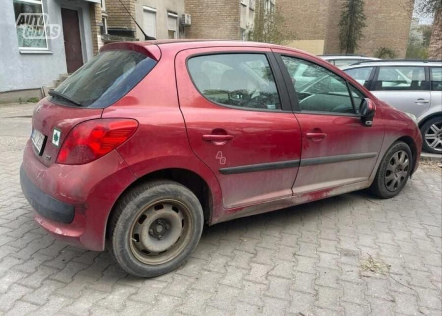 Peugeot 207 2007 in Vilnius, with an engine capacity of 1.40 L and mileage of 135 thousand km for 390 €, photo 5 on AUTOMOTO.COM.LV
