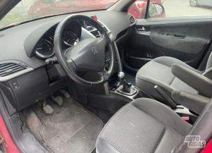 Peugeot 207 2007 in Vilnius, with an engine capacity of 1.40 L and mileage of 135 thousand km for 400 €, photo 8 on AUTOMOTO.COM.LV