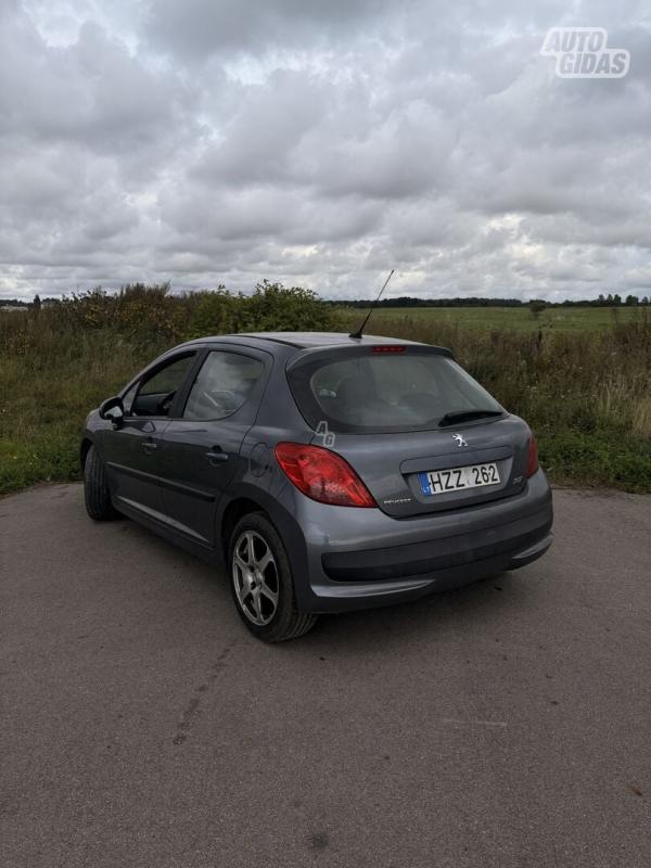 Peugeot 207 2007 Klaipėda, ar dzinēja tilpumu 1.60 L un nobraukumu 221 tūkst. km par 700 €, foto 5 vietnē AUTOMOTO.COM.LV