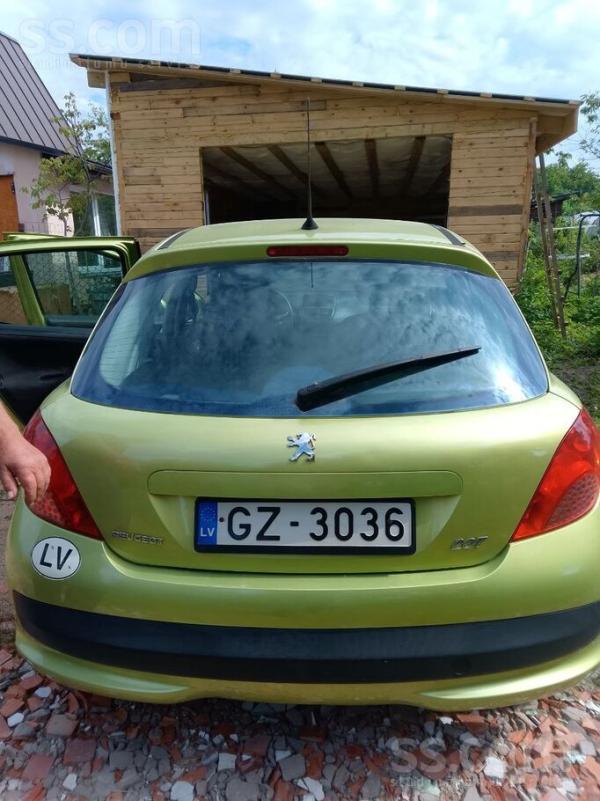 Peugeot 207 2007 Valka, ar dzinēja tilpumu 1.40 L un nobraukumu 90 tūkst. km par 1000 €, foto 2 vietnē AUTOMOTO.COM.LV