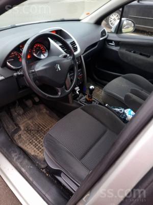 Peugeot 207 2007 in Riga, with an engine capacity of 1.40 L and mileage of 141 thousand km for 1400 €, photo 4 on AUTOMOTO.COM.LV