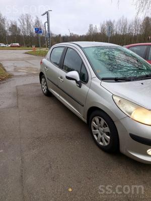 Peugeot 207 2007 in Riga, with an engine capacity of 1.40 L and mileage of 141 thousand km for 1400 €, photo 6 on AUTOMOTO.COM.LV