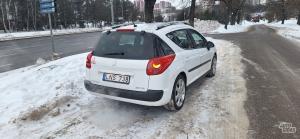 Peugeot 207 2008 Viļņa, ar dzinēja tilpumu 1.60 L un nobraukumu 240 tūkst. km par 1700 €, foto 3 vietnē AUTOMOTO.COM.LV