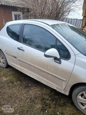 Peugeot 207 2008 Jurbarkas, ar dzinēja tilpumu 1.40 L un nobraukumu 381 tūkst. km par 650 €, foto 3 vietnē AUTOMOTO.COM.LV