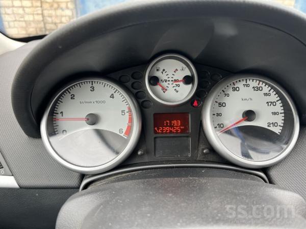 Пежо 207 2008 в Даугавпилс, объемом двигателя 1.60 л и пробегом 239 тыс. км за 1700 €, фото 5 на AUTOMOTO.COM.LV