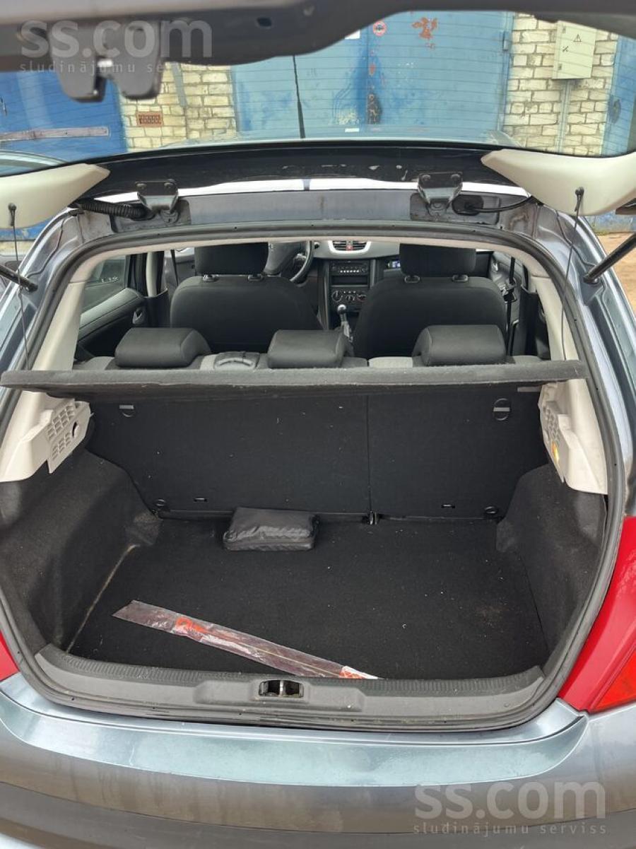 Peugeot 207 2008 in Daugavpils, with an engine capacity of 1.60 L and mileage of 239 thousand km for 1700 €, photo 9 on AUTOMOTO.COM.LV