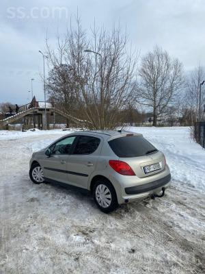 Peugeot 207 2008 Rīga, ar dzinēja tilpumu 1.40 L un nobraukumu 271 tūkst. km par 1350 €, foto 4 vietnē AUTOMOTO.COM.LV