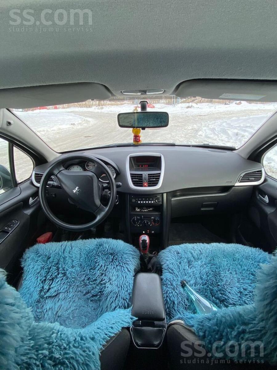 Peugeot 207 2008 Rīga, ar dzinēja tilpumu 1.40 L un nobraukumu 271 tūkst. km par 1350 €, foto 6 vietnē AUTOMOTO.COM.LV