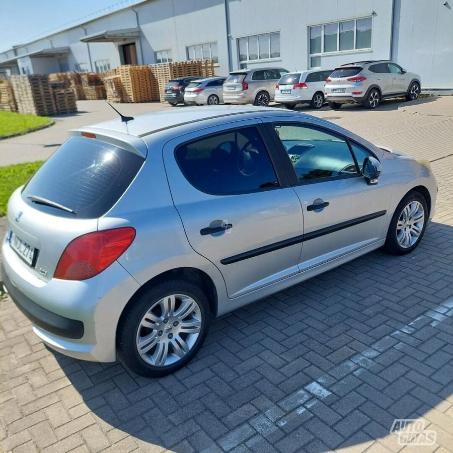 Peugeot 207 2008 Šauļi, ar dzinēja tilpumu 1.40 L un nobraukumu 294 tūkst. km par 1000 €, foto 4 vietnē AUTOMOTO.COM.LV