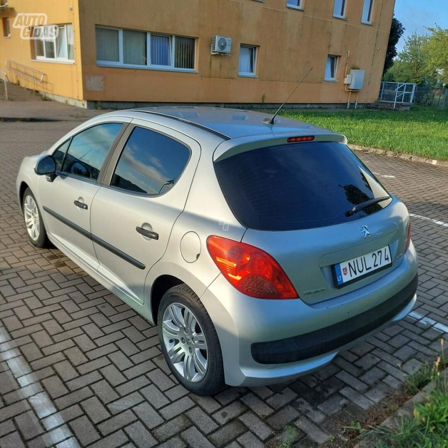 Peugeot 207 2008 Šauļi, ar dzinēja tilpumu 1.40 L un nobraukumu 294 tūkst. km par 1000 €, foto 6 vietnē AUTOMOTO.COM.LV