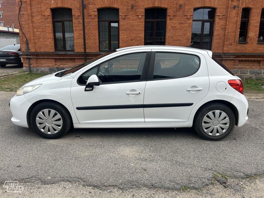 Peugeot 207 2008 in Kaunas, with an engine capacity of 1.40 L and mileage of 182 thousand km for 1400 €, photo 8 on AUTOMOTO.COM.LV