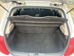 Peugeot 207 2008 in Kaunas, with an engine capacity of 1.40 L and mileage of 182 thousand km for 1400 €, photo 9 on AUTOMOTO.COM.LV