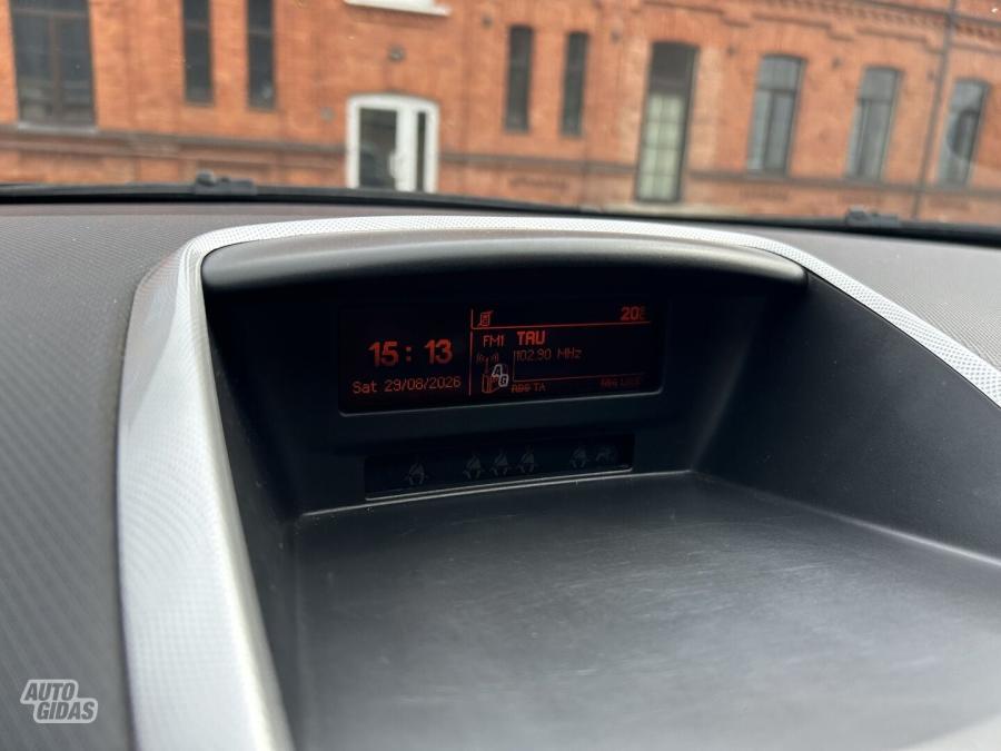 Peugeot 207 2008 in Kaunas, with an engine capacity of 1.40 L and mileage of 182 thousand km for 1400 €, photo 13 on AUTOMOTO.COM.LV