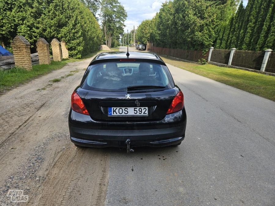 Peugeot 207 2008 Prienai, ar dzinēja tilpumu 1.60 L un nobraukumu 319 tūkst. km par 1000 €, foto 7 vietnē AUTOMOTO.COM.LV