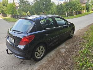Peugeot 207 2008 Prienai, ar dzinēja tilpumu 1.60 L un nobraukumu 319 tūkst. km par 1000 €, foto 8 vietnē AUTOMOTO.COM.LV