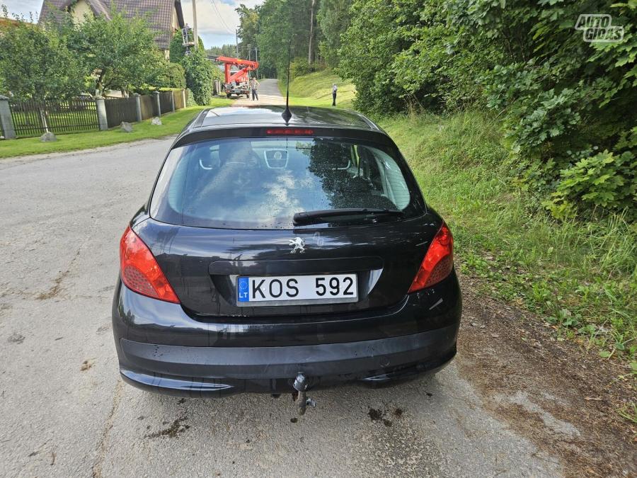 Peugeot 207 2008 Prienai, ar dzinēja tilpumu 1.60 L un nobraukumu 319 tūkst. km par 1000 €, foto 9 vietnē AUTOMOTO.COM.LV