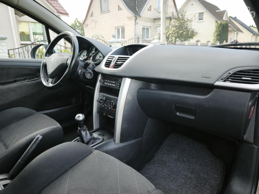 Peugeot 207 2008 Jonava, ar dzinēja tilpumu 1.40 L un nobraukumu 214 tūkst. km par 1000 €, foto 28 vietnē AUTOMOTO.COM.LV