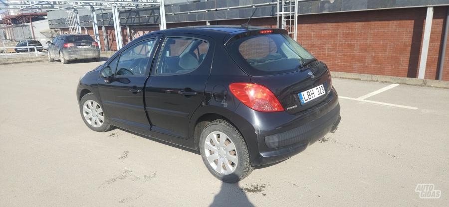 Peugeot 207 2009 in Siauliai, with an engine capacity of 1.40 L and mileage of 151 thousand km for 1300 €, photo 2 on AUTOMOTO.COM.LV
