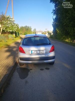 Peugeot 207 2009 Kelmė, ar dzinēja tilpumu 1.40 L un nobraukumu 65 tūkst. km par 990 €, foto  vietnē AUTOMOTO.COM.LV