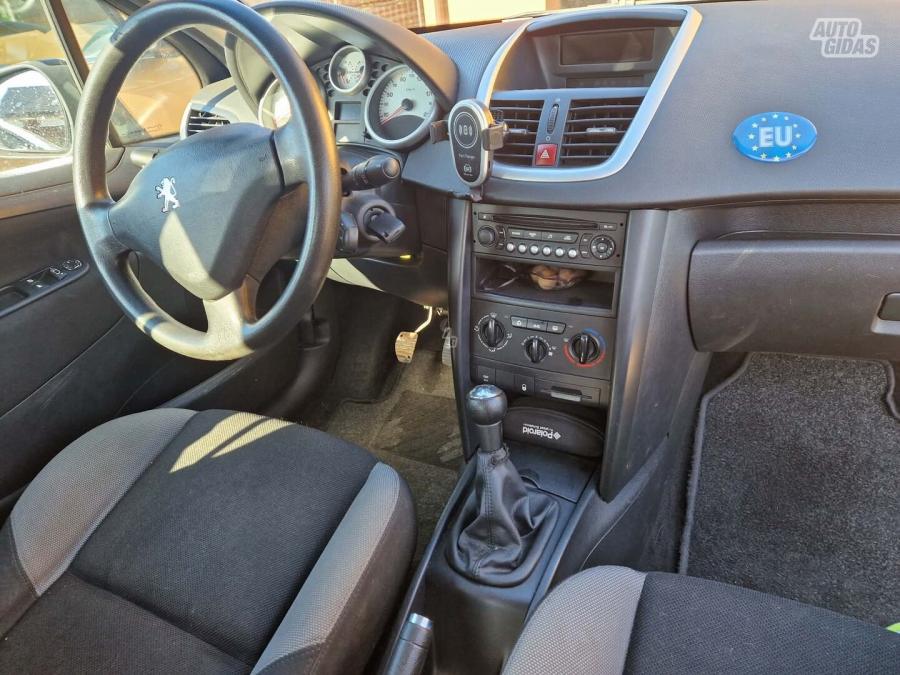 Peugeot 207 2009 Klaipėda, ar dzinēja tilpumu 1.60 L un nobraukumu 269 tūkst. km par 1200 €, foto 6 vietnē AUTOMOTO.COM.LV