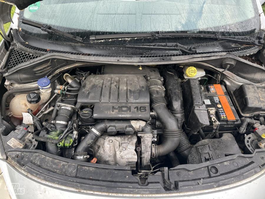 Peugeot 207 2009 Viļņa, ar dzinēja tilpumu 1.60 L un nobraukumu 300 tūkst. km par 600 €, foto 3 vietnē AUTOMOTO.COM.LV