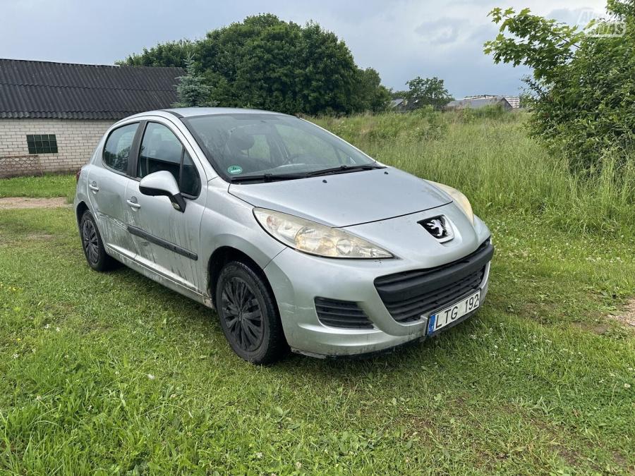 Peugeot 207 2009 Viļņa, ar dzinēja tilpumu 1.60 L un nobraukumu 300 tūkst. km par 600 €, foto 7 vietnē AUTOMOTO.COM.LV