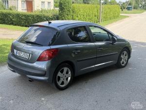 Peugeot 207 2009 in Ukmerge, with an engine capacity of 1.60 L and mileage of 282 thousand km for 1400 €, photo 5 on AUTOMOTO.COM.LV