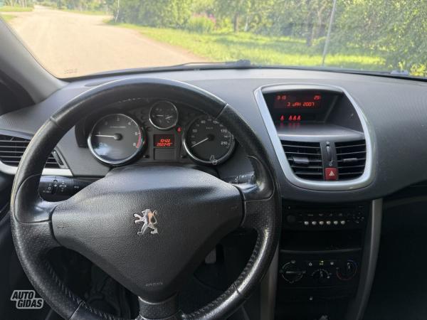 Peugeot 207 2009 in Ukmerge, with an engine capacity of 1.60 L and mileage of 282 thousand km for 1400 €, photo 7 on AUTOMOTO.COM.LV