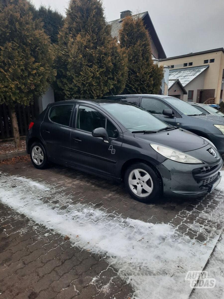 Peugeot 207 2010 in Vilnius, with an engine capacity of 1.40 L and mileage of 95 thousand km for 650 €, photo 3 on AUTOMOTO.COM.LV
