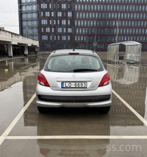 Пежо 207 2010 в Рига, объемом двигателя 1.40 л и пробегом 239 тыс. км за 1650 €, фото 3 на AUTOMOTO.COM.LV