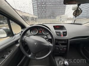 Пежо 207 2010 в Рига, объемом двигателя 1.40 л и пробегом 239 тыс. км за 1650 €, фото 5 на AUTOMOTO.COM.LV