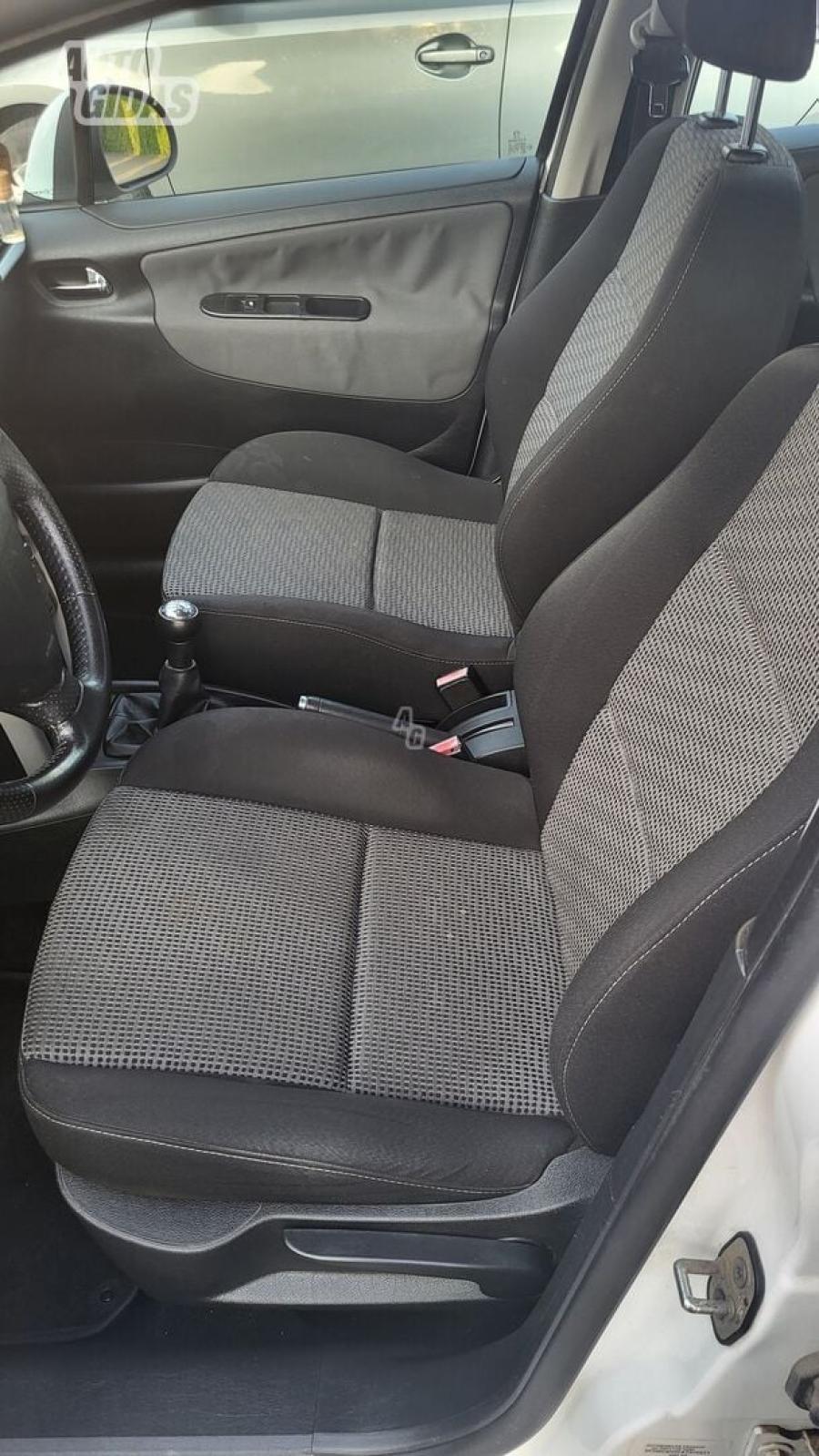 Peugeot 207 2010 Kauņa, ar dzinēja tilpumu 1.40 L un nobraukumu 148 tūkst. km par 2000 €, foto 12 vietnē AUTOMOTO.COM.LV