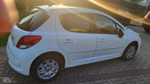 Peugeot 207 2010 in Kaunas, with an engine capacity of 1.40 L and mileage of 148 thousand km for 2000 €, photo 5 on AUTOMOTO.COM.LV
