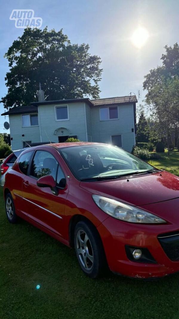 Peugeot 207 2010 Panevēža, ar dzinēja tilpumu 1.40 L un nobraukumu 114 tūkst. km par 980 €, foto 6 vietnē AUTOMOTO.COM.LV