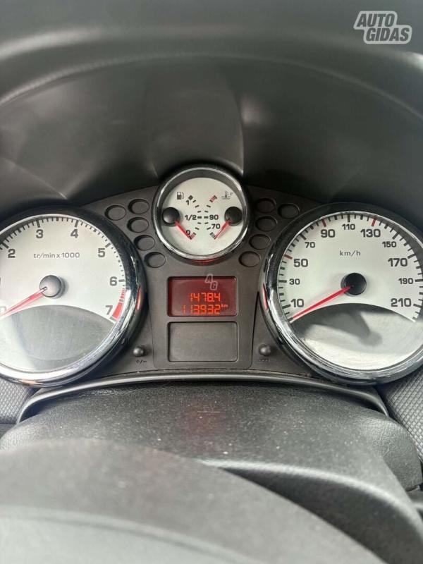 Peugeot 207 2010 Panevēža, ar dzinēja tilpumu 1.40 L un nobraukumu 114 tūkst. km par 980 €, foto 9 vietnē AUTOMOTO.COM.LV
