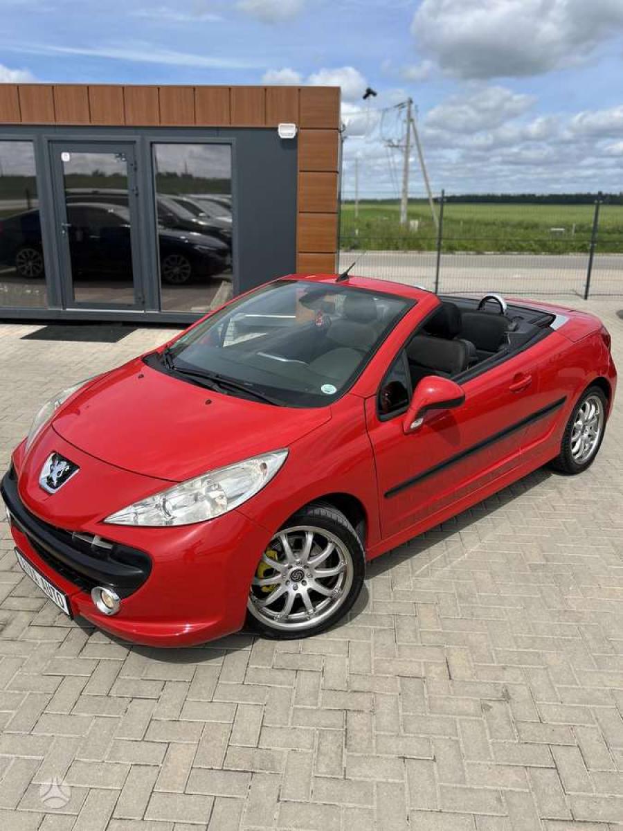 Red Peugeot 207 2007 in Kaunas, with an engine capacity of 1.60 L and mileage of 128 thousand km for 3650 €, photo 4 on AUTOMOTO.COM.LV