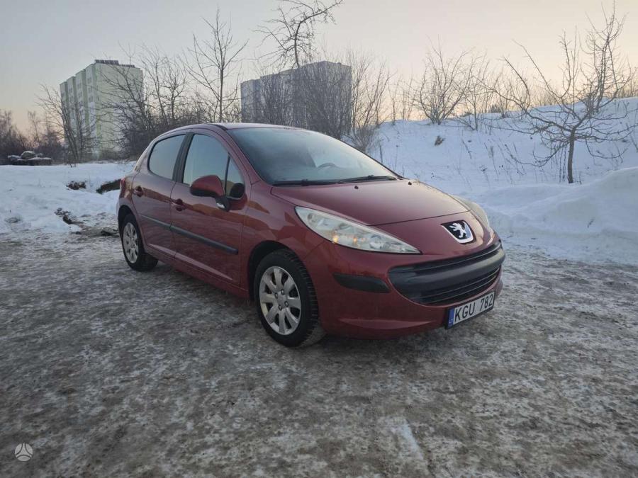 Red Peugeot 207 2006 in Alytus, with an engine capacity of 1.40 L and mileage of 141 thousand km for 1850 €, photo 1 on AUTOMOTO.COM.LV