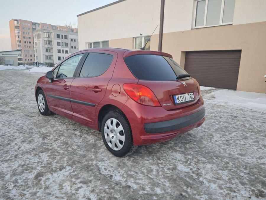 Red Peugeot 207 2006 in Alytus, with an engine capacity of 1.40 L and mileage of 141 thousand km for 1850 €, photo 3 on AUTOMOTO.COM.LV