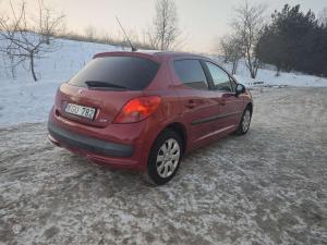 Red Peugeot 207 2006 in Alytus, with an engine capacity of 1.40 L and mileage of 141 thousand km for 1850 €, photo 4 on AUTOMOTO.COM.LV