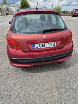 Red Peugeot 207 2006 in Siauliai, with an engine capacity of 1.56 L and mileage of 229 thousand km for 1300 €, photo 3 on AUTOMOTO.COM.LV