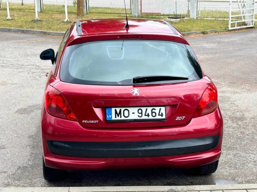 Sarkans Peugeot 207 2007 Rīga, ar dzinēja tilpumu 1.40 L un nobraukumu 236 tūkst. km par 1950 €, foto 5 vietnē AUTOMOTO.COM.LV