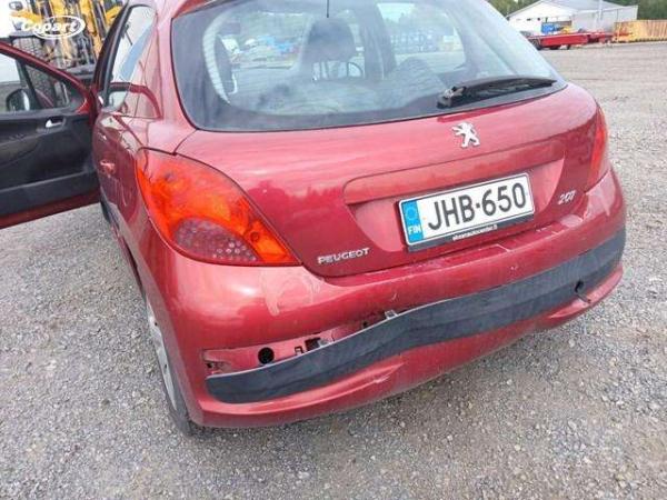 Red Peugeot 207 2007 in Kaunas, with an engine capacity of 1.36 L and mileage of 222 thousand km for 850 €, photo 7 on AUTOMOTO.COM.LV