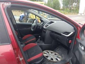 Red Peugeot 207 2007 in Kaunas, with an engine capacity of 1.36 L and mileage of 222 thousand km for 850 €, photo 12 on AUTOMOTO.COM.LV