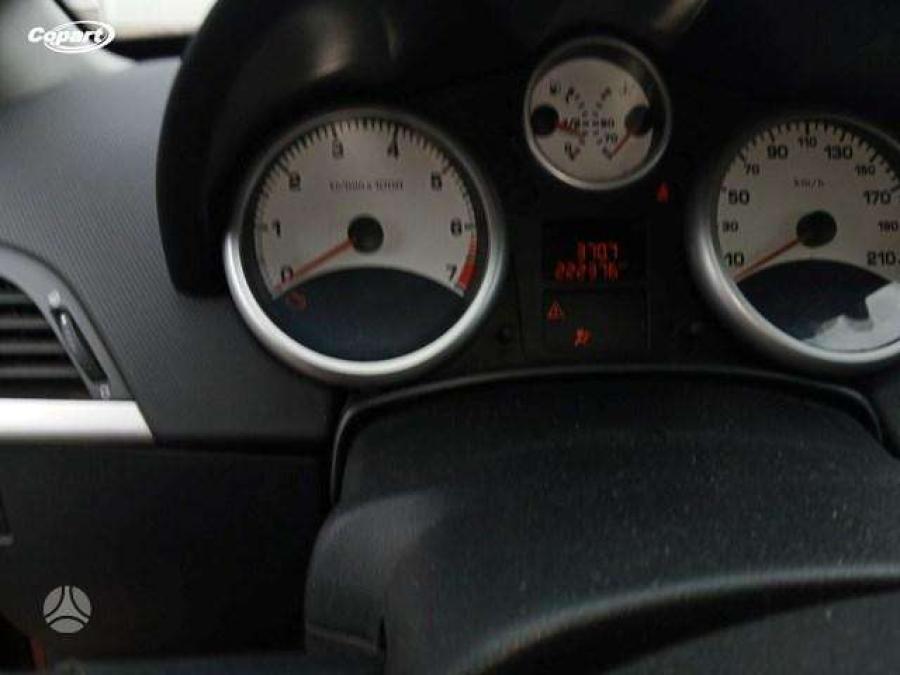 Red Peugeot 207 2007 in Kaunas, with an engine capacity of 1.36 L and mileage of 222 thousand km for 850 €, photo 15 on AUTOMOTO.COM.LV