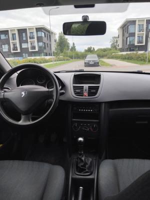 Red Peugeot 207 2007 in Tartu, with an engine capacity of 1.40 L and mileage of 328 thousand km for 1600 €, photo 8 on AUTOMOTO.COM.LV